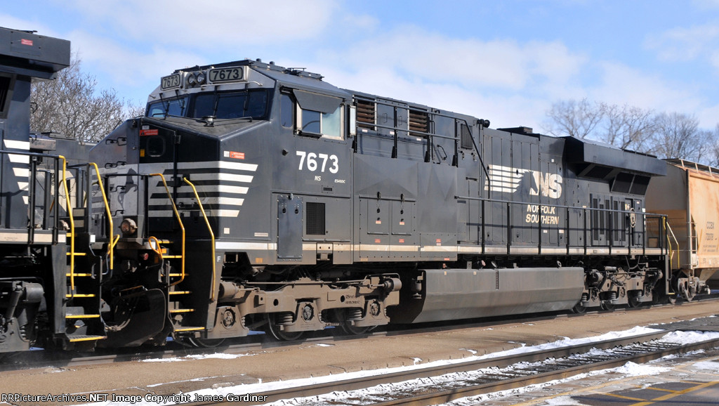 NS 7673
